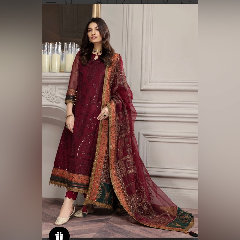 3 Piece Pakistani Suit. Alizeh Suit - Gem